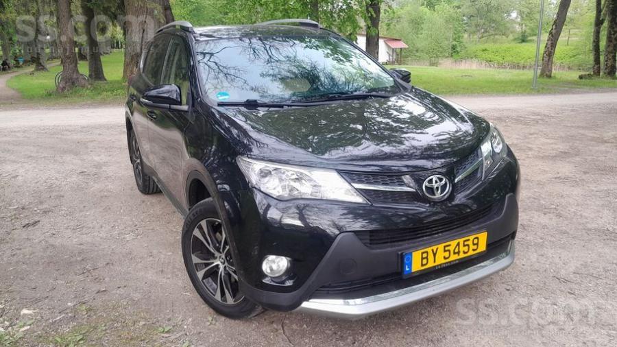 Melns Toyota RAV4 2015 Rīga, ar dzinēja tilpumu 2.20 L un nobraukumu 202 tūkst. km par 18190 €, foto 1 vietnē AUTOMOTO.COM.LV