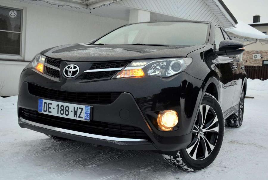 Melns Toyota RAV4 2015 Kauņa, ar dzinēja tilpumu 2.00 L un nobraukumu 230 tūkst. km par 11500 €, foto 2 vietnē AUTOMOTO.COM.LV