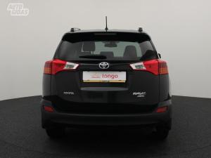 Melns Toyota RAV4 2015 Viļņa, ar dzinēja tilpumu 2.00 L un nobraukumu 181 tūkst. km par 13899 €, foto 5 vietnē AUTOMOTO.COM.LV
