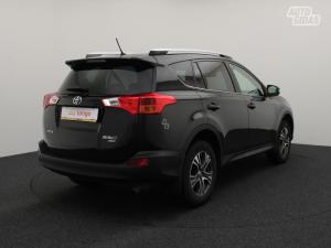 Melns Toyota RAV4 2015 Viļņa, ar dzinēja tilpumu 2.00 L un nobraukumu 181 tūkst. km par 13899 €, foto 8 vietnē AUTOMOTO.COM.LV