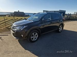 Melns Toyota RAV4 2015 Tallina, ar dzinēja tilpumu 2.00 L un nobraukumu 172 tūkst. km par 16000 €, foto  vietnē AUTOMOTO.COM.LV