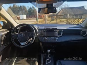Melns Toyota RAV4 2015 Tallina, ar dzinēja tilpumu 2.00 L un nobraukumu 172 tūkst. km par 16000 €, foto 6 vietnē AUTOMOTO.COM.LV