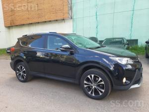 Black Toyota RAV4 2015 in Daugavpils, with an engine capacity of 2.20 L and mileage of 0 thousand km for 11850 €, photo 5 on AUTOMOTO.COM.LV