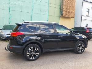 Black Toyota RAV4 2015 in Daugavpils, with an engine capacity of 2.20 L and mileage of 0 thousand km for 11850 €, photo 6 on AUTOMOTO.COM.LV