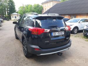 Black Toyota RAV4 2015 in Daugavpils, with an engine capacity of 2.20 L and mileage of 0 thousand km for 11850 €, photo 9 on AUTOMOTO.COM.LV