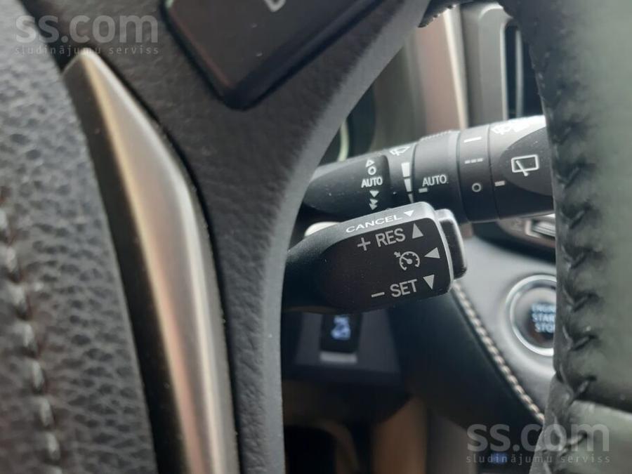 Black Toyota RAV4 2015 in Daugavpils, with an engine capacity of 2.20 L and mileage of 0 thousand km for 11850 €, photo 13 on AUTOMOTO.COM.LV