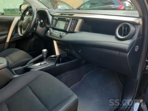 Black Toyota RAV4 2015 in Daugavpils, with an engine capacity of 2.20 L and mileage of 0 thousand km for 11850 €, photo 25 on AUTOMOTO.COM.LV