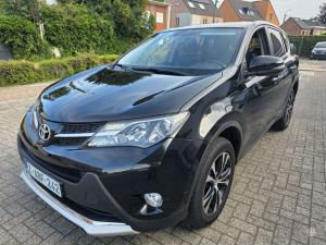 Melns Toyota RAV4 2015 Pakruojis, ar dzinēja tilpumu 0.00 L un nobraukumu 50 tūkst. km par 12500 €, foto  vietnē AUTOMOTO.COM.LV