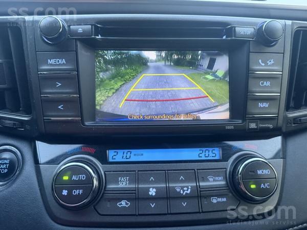 Black Toyota RAV4 2015 in Riga, with an engine capacity of 2.20 L and mileage of 219 thousand km for 11000 €, photo 8 on AUTOMOTO.COM.LV