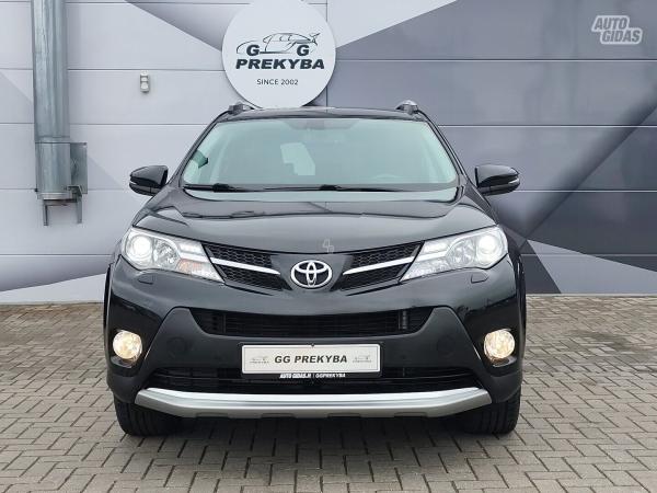 Melns Toyota RAV4 2015 Ramučiai, ar dzinēja tilpumu 2.20 L un nobraukumu 168 tūkst. km par 13950 €, foto 3 vietnē AUTOMOTO.COM.LV