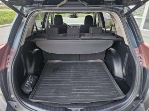 Black Toyota RAV4 2015 in Vilnius, with an engine capacity of 2.00 L and mileage of 171 thousand km for 13500 €, photo 14 on AUTOMOTO.COM.LV
