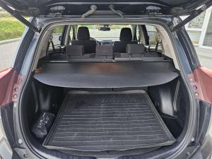 Black Toyota RAV4 2015 in Vilnius, with an engine capacity of 2.00 L and mileage of 171 thousand km for 13500 €, photo 22 on AUTOMOTO.COM.LV