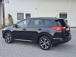 Melns Toyota RAV4 2015 Viļņa, ar dzinēja tilpumu 2.00 L un nobraukumu 171 tūkst. km par 11800 €, foto 5 vietnē AUTOMOTO.COM.LV