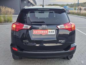 Melns Toyota RAV4 2015 Viļņa, ar dzinēja tilpumu 2.00 L un nobraukumu 171 tūkst. km par 11800 €, foto 6 vietnē AUTOMOTO.COM.LV