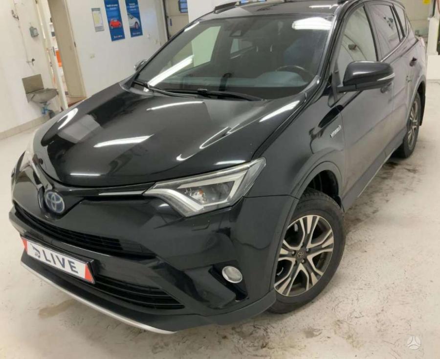 Melns Toyota RAV4 2016 Viļņa, ar dzinēja tilpumu 2.50 L un nobraukumu 200 tūkst. km par 14999 €, foto 1 vietnē AUTOMOTO.COM.LV