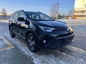 Melns Toyota RAV4 2016 Panevēža, ar dzinēja tilpumu 2.00 L un nobraukumu 222 tūkst. km par 11250 €, foto 2 vietnē AUTOMOTO.COM.LV