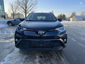 Melns Toyota RAV4 2016 Panevēža, ar dzinēja tilpumu 2.00 L un nobraukumu 222 tūkst. km par 11250 €, foto 4 vietnē AUTOMOTO.COM.LV
