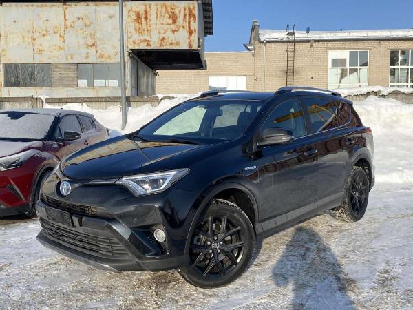 Black Toyota RAV4 2016 in Vilnius, with an engine capacity of 2.49 L and mileage of 124 thousand km for 17000 €, photo 1 on AUTOMOTO.COM.LV