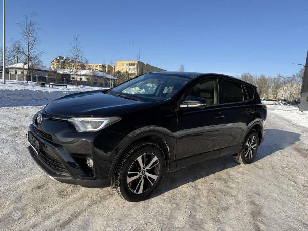 Melns Toyota RAV4 2016 Šauļi, ar dzinēja tilpumu 2.00 L un nobraukumu 164 tūkst. km par 12400 €, foto 3 vietnē AUTOMOTO.COM.LV