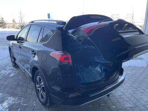 Melns Toyota RAV4 2016 Viļņa, ar dzinēja tilpumu 2.50 L un nobraukumu 200 tūkst. km par 14999 €, foto 8 vietnē AUTOMOTO.COM.LV