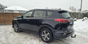 Black Toyota RAV4 2016 in Kaunas, with an engine capacity of 2.00 L and mileage of 188 thousand km for 12750 €, photo 33 on AUTOMOTO.COM.LV