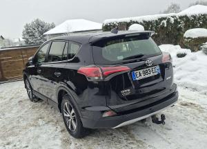 Black Toyota RAV4 2016 in Kaunas, with an engine capacity of 2.00 L and mileage of 188 thousand km for 12750 €, photo 34 on AUTOMOTO.COM.LV