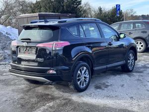 Melns Toyota RAV4 2016 Viļņa, ar dzinēja tilpumu 2.49 L un nobraukumu 205 tūkst. km par 17350 €, foto 11 vietnē AUTOMOTO.COM.LV