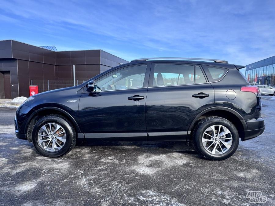 Melns Toyota RAV4 2016 Viļņa, ar dzinēja tilpumu 2.50 L un nobraukumu 205 tūkst. km par 16350 €, foto 5 vietnē AUTOMOTO.COM.LV