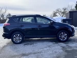 Melns Toyota RAV4 2016 Viļņa, ar dzinēja tilpumu 2.50 L un nobraukumu 205 tūkst. km par 16350 €, foto 10 vietnē AUTOMOTO.COM.LV