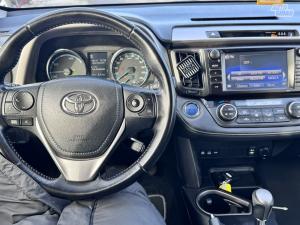 Melns Toyota RAV4 2016 Viļņa, ar dzinēja tilpumu 2.50 L un nobraukumu 205 tūkst. km par 16350 €, foto 24 vietnē AUTOMOTO.COM.LV