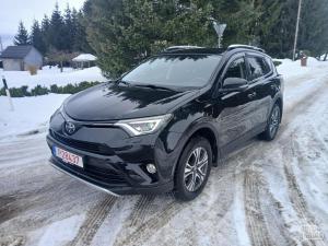 Melns Toyota RAV4 2016 Klaipėda, ar dzinēja tilpumu 2.00 L un nobraukumu 266 tūkst. km par 11999 €, foto  vietnē AUTOMOTO.COM.LV