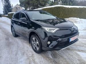 Black Toyota RAV4 2016 in Klaipeda, with an engine capacity of 2.00 L and mileage of 266 thousand km for 11999 €, photo 3 on AUTOMOTO.COM.LV