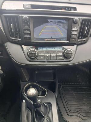Black Toyota RAV4 2016 in Klaipeda, with an engine capacity of 2.00 L and mileage of 266 thousand km for 11999 €, photo 11 on AUTOMOTO.COM.LV