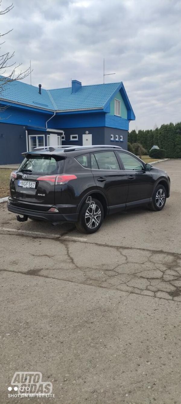 Melns Toyota RAV4 2016 Kauņa, ar dzinēja tilpumu 2.00 L un nobraukumu 297 tūkst. km par 11500 €, foto 8 vietnē AUTOMOTO.COM.LV