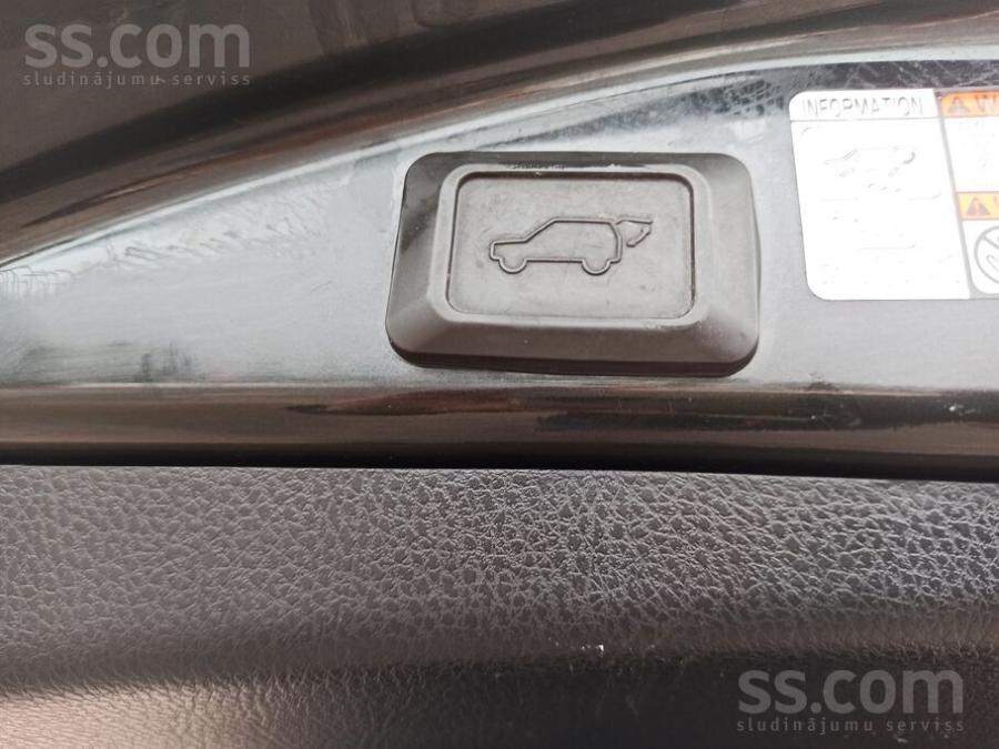Melns Toyota RAV4 2016 Daugavpils, ar dzinēja tilpumu 2.00 L un nobraukumu 0 tūkst. km par 14700 €, foto 14 vietnē AUTOMOTO.COM.LV
