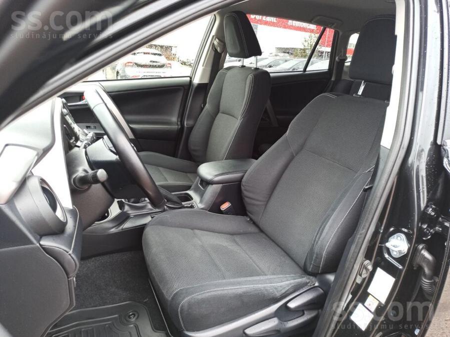 Melns Toyota RAV4 2016 Daugavpils, ar dzinēja tilpumu 2.00 L un nobraukumu 0 tūkst. km par 14700 €, foto 16 vietnē AUTOMOTO.COM.LV