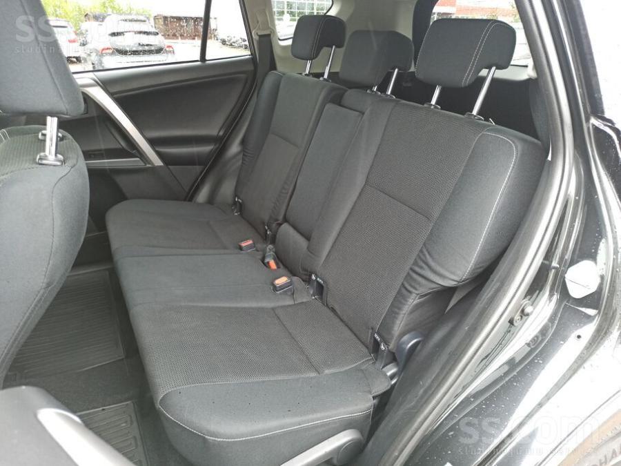 Melns Toyota RAV4 2016 Daugavpils, ar dzinēja tilpumu 2.00 L un nobraukumu 0 tūkst. km par 14700 €, foto 18 vietnē AUTOMOTO.COM.LV
