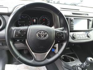 Melns Toyota RAV4 2016 Daugavpils, ar dzinēja tilpumu 2.00 L un nobraukumu 0 tūkst. km par 14700 €, foto 23 vietnē AUTOMOTO.COM.LV