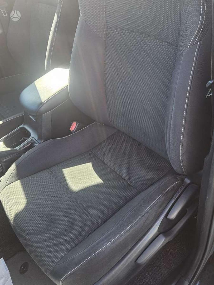 Melns Toyota RAV4 2016 Tauragė, ar dzinēja tilpumu 2.00 L un nobraukumu 201 tūkst. km par 11200 €, foto 14 vietnē AUTOMOTO.COM.LV