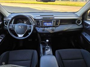 Melns Toyota RAV4 2016 Kauņa, ar dzinēja tilpumu 2.49 L un nobraukumu 213 tūkst. km par 15950 €, foto 14 vietnē AUTOMOTO.COM.LV