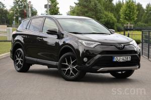 Melns Toyota RAV4 2016 Jelgava, ar dzinēja tilpumu 2.00 L un nobraukumu 0 tūkst. km par 12990 €, foto 4 vietnē AUTOMOTO.COM.LV