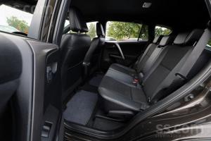 Melns Toyota RAV4 2016 Jelgava, ar dzinēja tilpumu 2.00 L un nobraukumu 0 tūkst. km par 12990 €, foto 11 vietnē AUTOMOTO.COM.LV