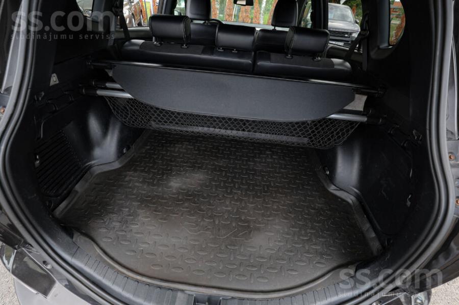 Melns Toyota RAV4 2016 Jelgava, ar dzinēja tilpumu 2.00 L un nobraukumu 0 tūkst. km par 12990 €, foto 29 vietnē AUTOMOTO.COM.LV
