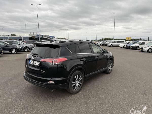 Melns Toyota RAV4 2016 Viļņa, ar dzinēja tilpumu 1.99 L un nobraukumu 291 tūkst. km par 10900 €, foto 5 vietnē AUTOMOTO.COM.LV