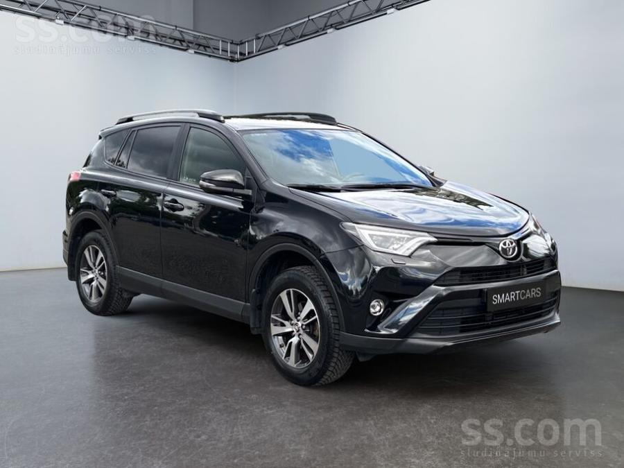 Melns Toyota RAV4 2016 Rīga, ar dzinēja tilpumu 2.00 L un nobraukumu 182 tūkst. km par 15520 €, foto 8 vietnē AUTOMOTO.COM.LV