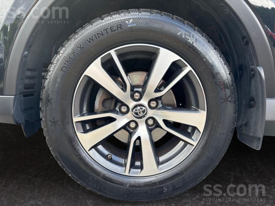 Melns Toyota RAV4 2016 Rīga, ar dzinēja tilpumu 2.00 L un nobraukumu 182 tūkst. km par 15520 €, foto 15 vietnē AUTOMOTO.COM.LV