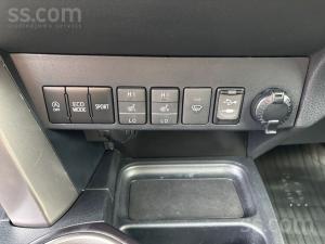 Melns Toyota RAV4 2016 Rīga, ar dzinēja tilpumu 2.00 L un nobraukumu 182 tūkst. km par 15520 €, foto 17 vietnē AUTOMOTO.COM.LV
