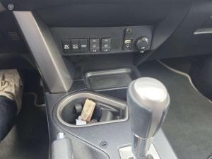 Black Toyota RAV4 2016 in Vilnius, with an engine capacity of 2.49 L and mileage of 173 thousand km for 15300 €, photo 20 on AUTOMOTO.COM.LV