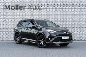 Black Toyota RAV4 2016 in Marupe, with an engine capacity of 2.00 L and mileage of 138 thousand km for 17800 €, photo 3 on AUTOMOTO.COM.LV