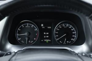 Black Toyota RAV4 2016 in Marupe, with an engine capacity of 2.00 L and mileage of 138 thousand km for 17800 €, photo 12 on AUTOMOTO.COM.LV